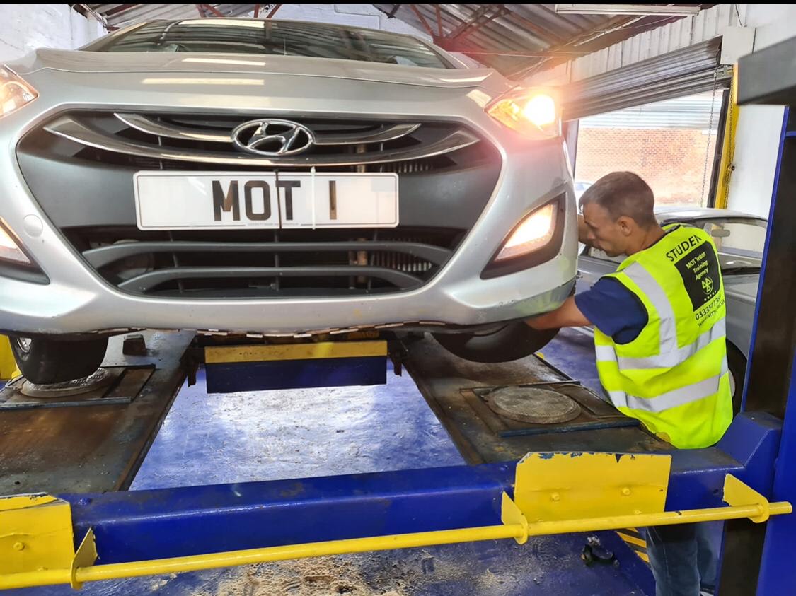 Free MOT Revision & Practice Tests | MOT Mastery UK